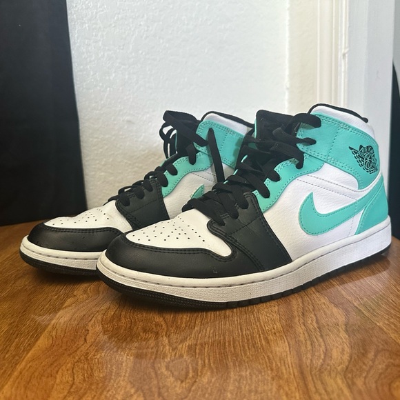 Jordan | Shoes | Jordan One Twist Igloo | Poshmark